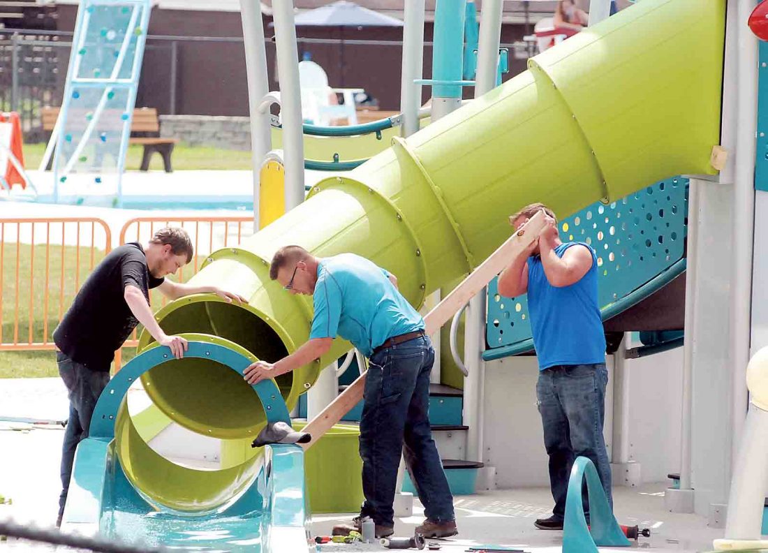 Splash pad repair work begins | News, Sports, Jobs - News and Sentinel
